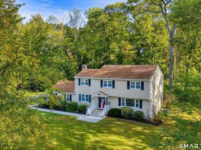 4 bedroom, Trumbull CT 06611 LS102254588