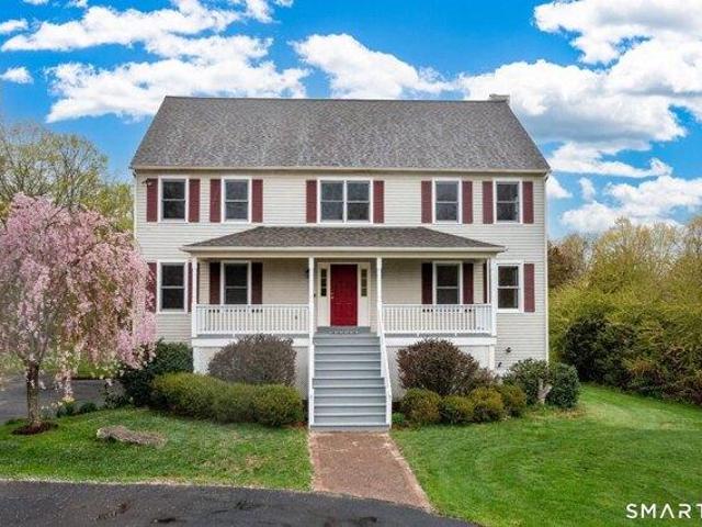 4 bedroom, Trumbull CT 06611 LS102254819