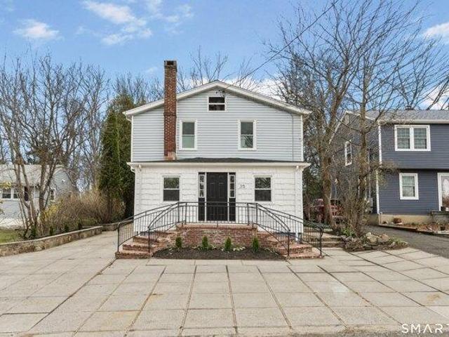 4 bedroom, Trumbull CT 06611 LS102255419