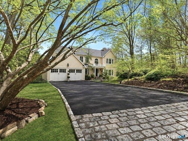 4 bedroom, Trumbull CT 06611 LS102257343