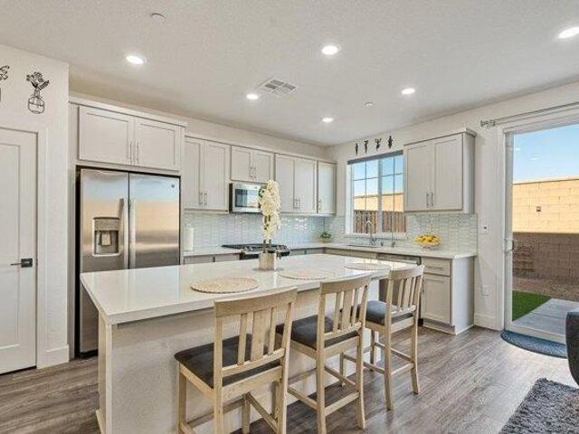 4 bedroom, Tracy CA 95377 96946249