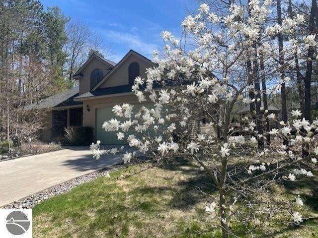 4 bedroom, Traverse City MI 49686 LS90903543
