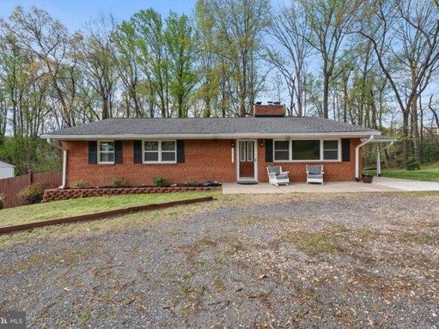 4 bedroom, Triangle VA 22172 89666443