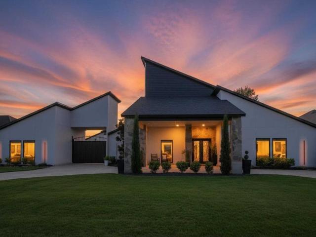 4 bedroom, Tx Tx 102552148