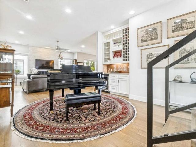4 bedroom, Tx Tx 102552165