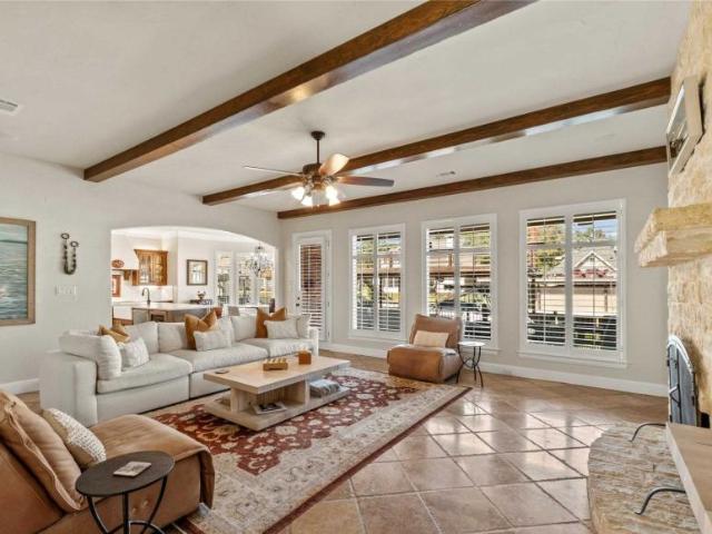 4 bedroom, Tx Tx 102552176