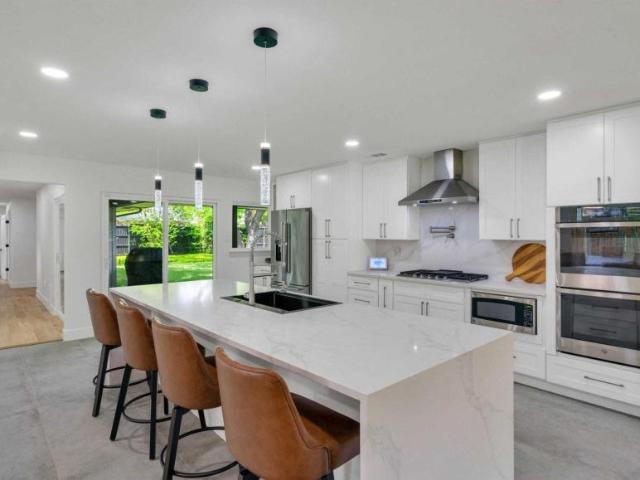4 bedroom, Tx Tx 102552471