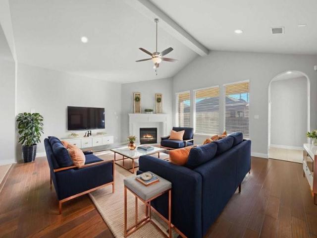 4 bedroom, Tx Tx 102553104