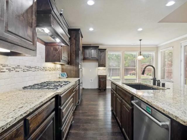 4 bedroom, Tx Tx 102553100
