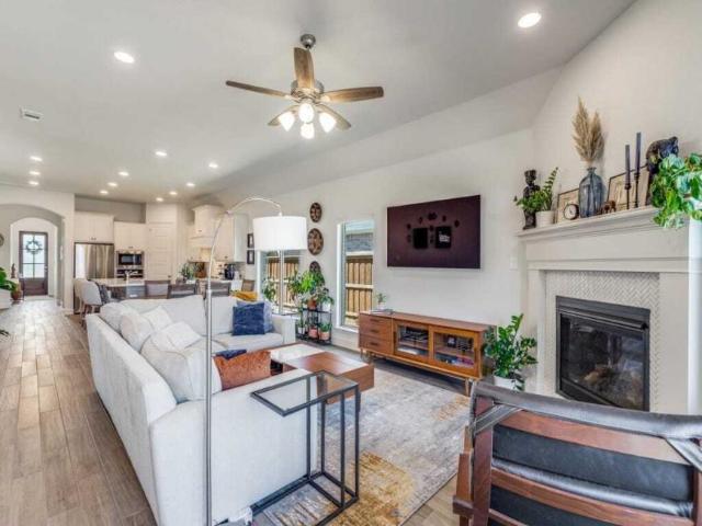 4 bedroom, Tx Tx 102553357