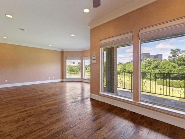 4 bedroom, Tx Tx 102579083