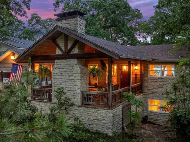 4 bedroom, Tx Tx 102701703
