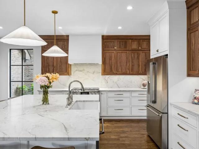 4 bedroom, Tx Tx 102701752