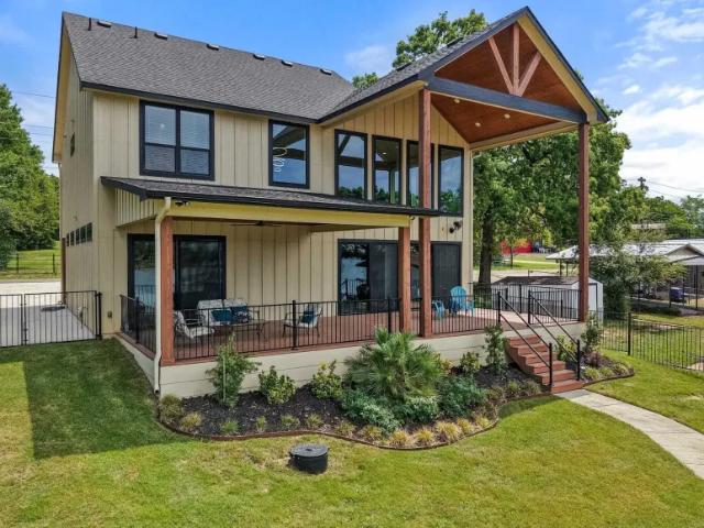 4 bedroom, Tx Tx 102701907
