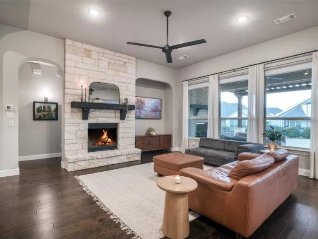 4 bedroom, Tx Tx 102702476