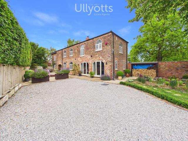 4 Bedroom Unique Property