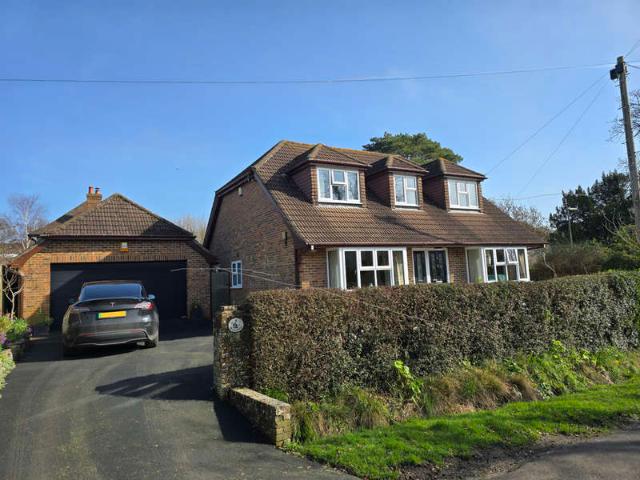 4 Bedroom Detached House