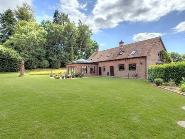 4 Bedroom Unique Property