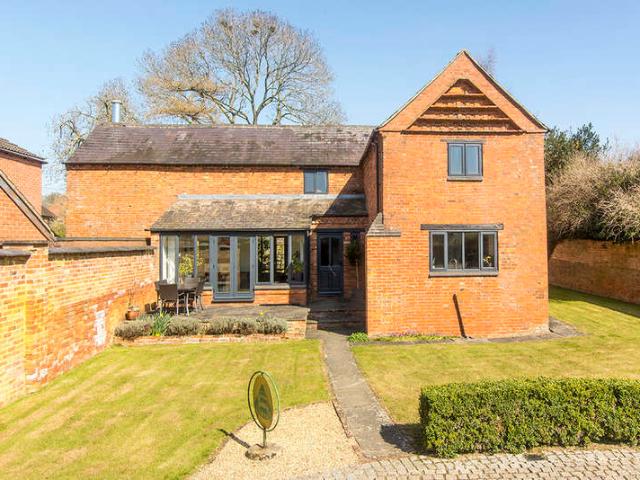 4 Bedroom Unique Property