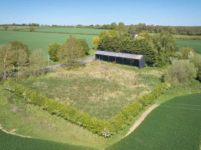 4 Bedroom Unique Property