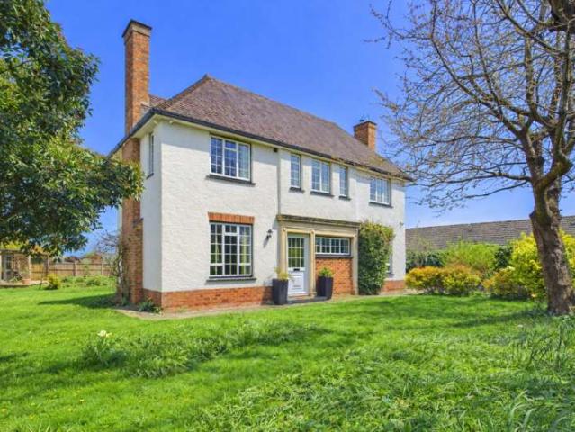 4 Bedroom Unique Property