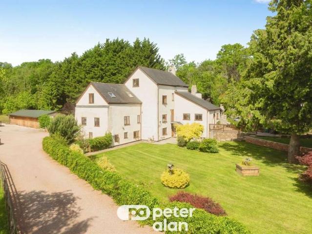 4 Bedroom Unique Property