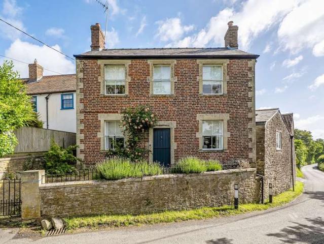 4 Bedroom Unique Property