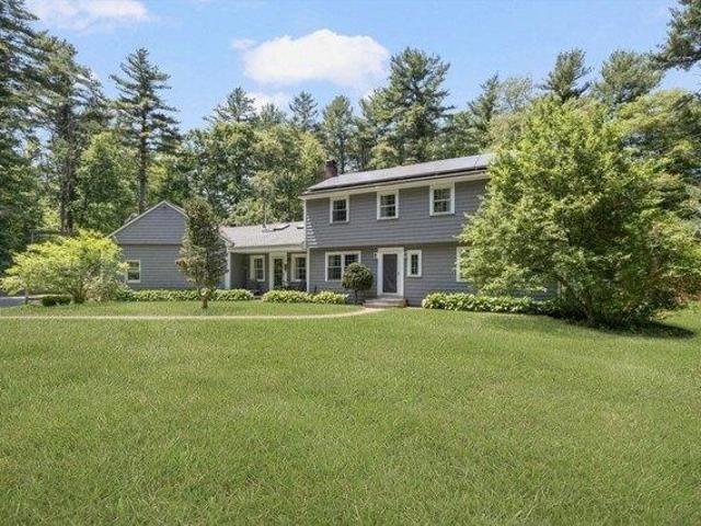 4 bedroom, Upton MA 01568 104994757