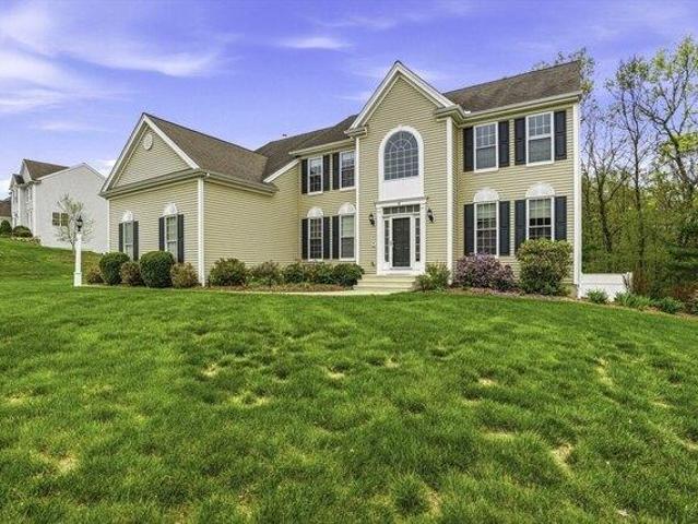 4 bedroom, Upton MA 01568 103493920