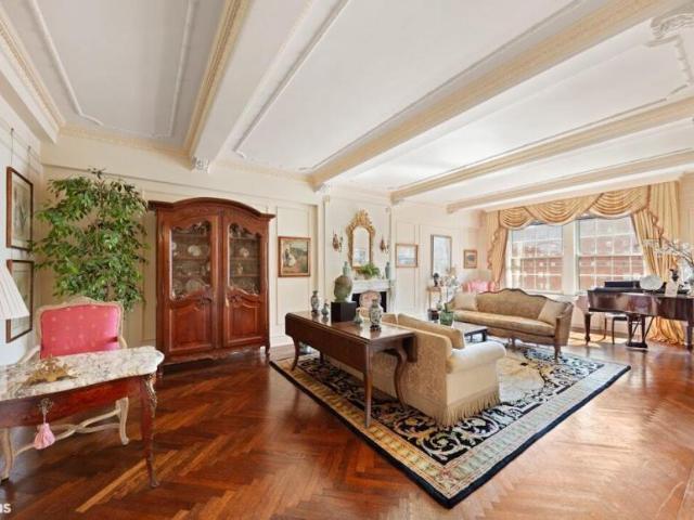 4 bedroom, Upper East Side NY 98330413