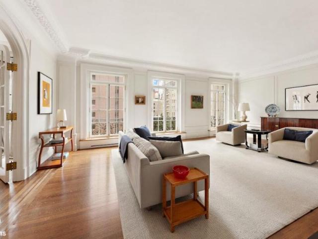 4 bedroom, Upper East Side NY 98330536