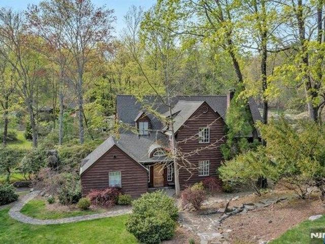 4 bedroom, Upper Saddle River NJ 07458 102279224