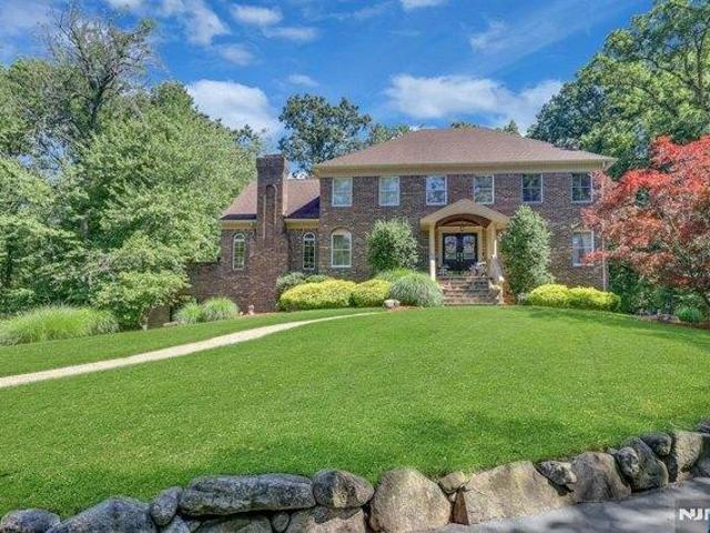4 bedroom, Upper Saddle River NJ 07458 105143130
