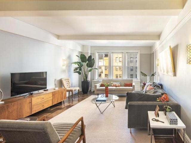 4 bedroom, Upper West Side NY LS90753232