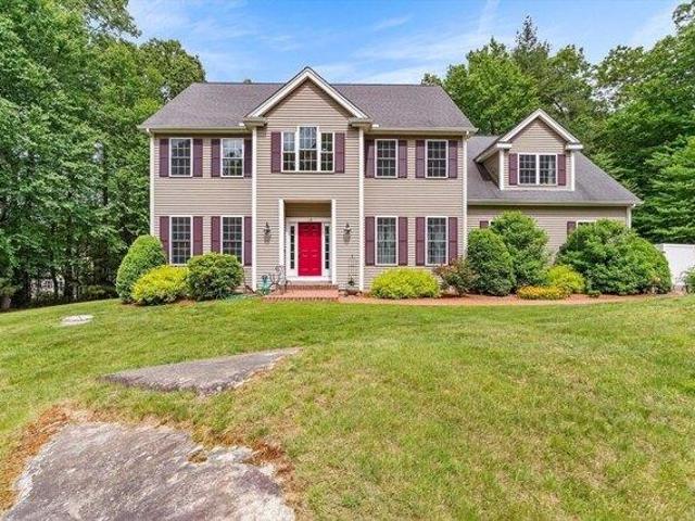 4 bedroom, Uxbridge MA 01569 104908047