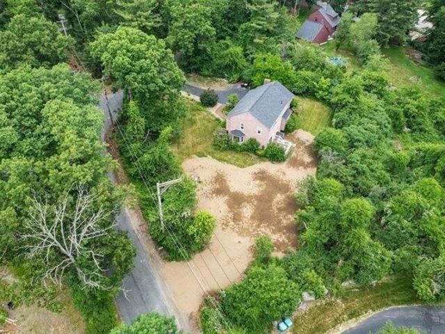 4 bedroom, Uxbridge MA 01569 103809778