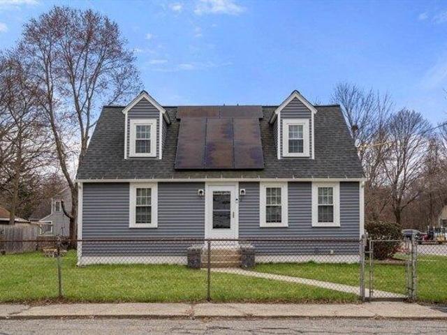 4 bedroom, Uxbridge MA 01569 LS102158081