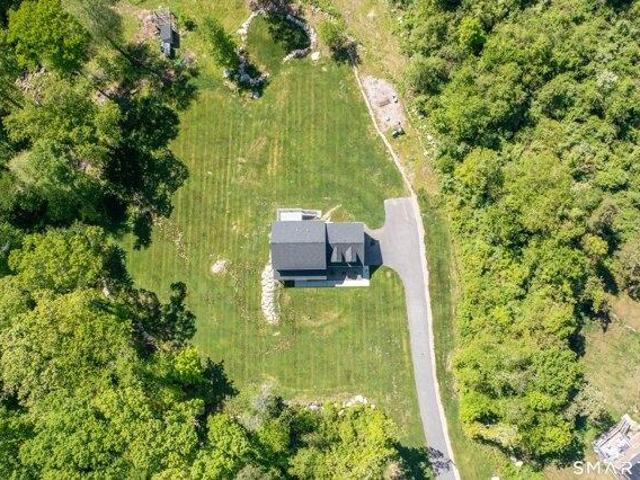4 bedroom, Voluntown CT 06384 102763158