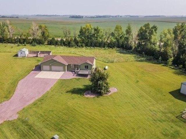 4 bedroom, Valley Springs SD 57068 94310145