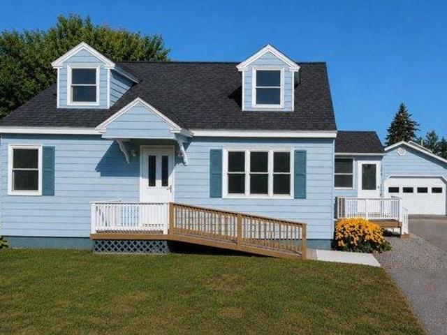 4 bedroom, Van Buren ME 04785 103035422