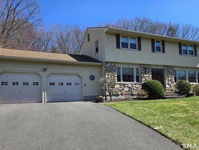 4 bedroom, Vernon CT 06066 102446555