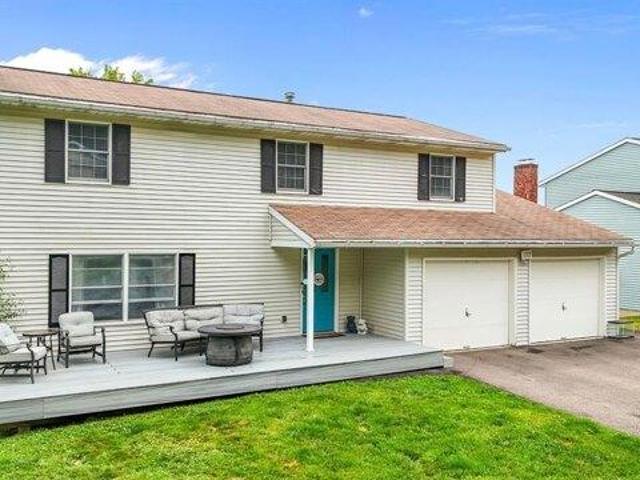 4 bedroom, Vestal NY 13850 103625878