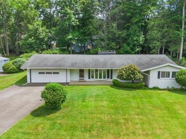 4 bedroom, Vestal NY 13850 103626012