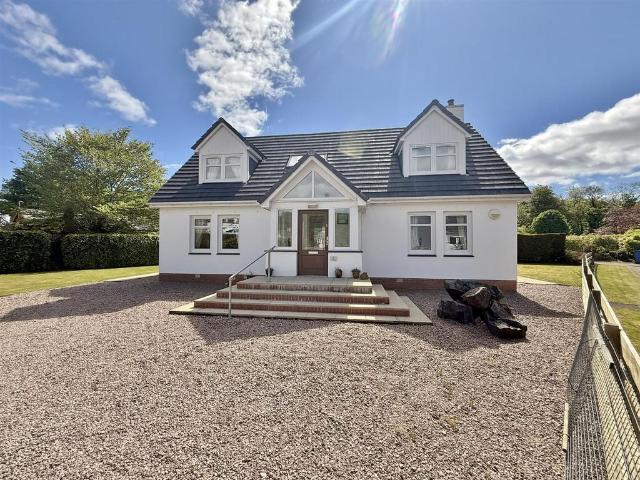 4 bedroom villa for sale