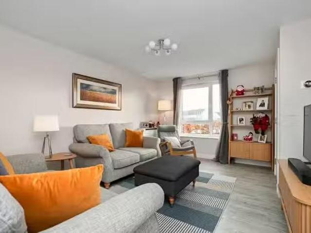 4 Bedroom Villa For Sale In Achnacarry Street, Mortonhall, Edi.