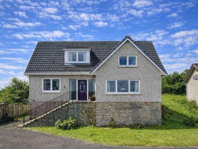 4 Bedroom Villa House