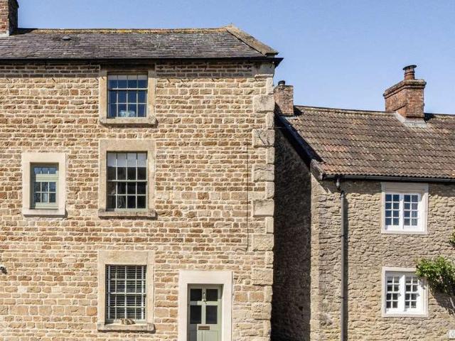 4 Bedroom Village House