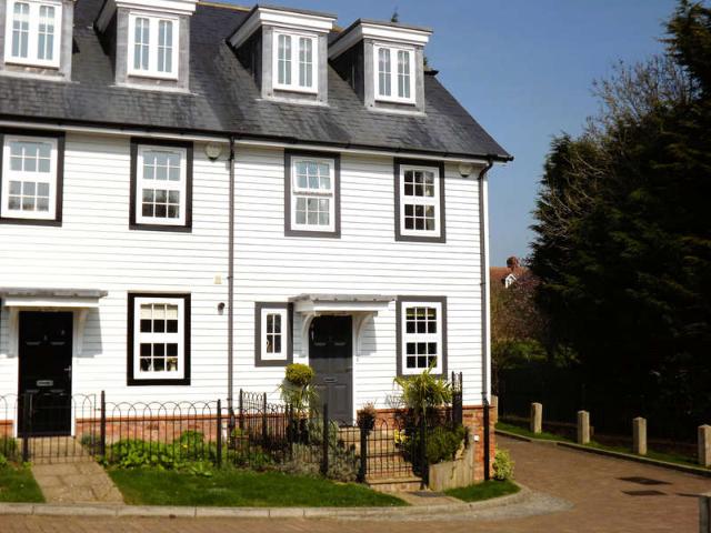 4 Bedroom Village House