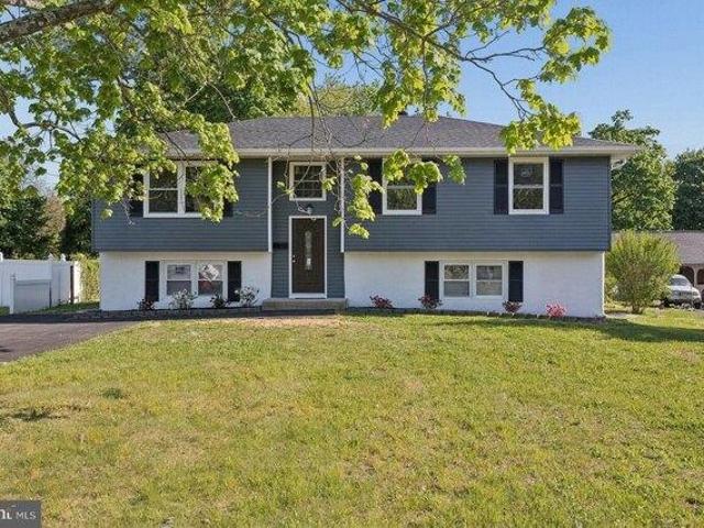 4 bedroom, Vineland NJ 08360 102828145
