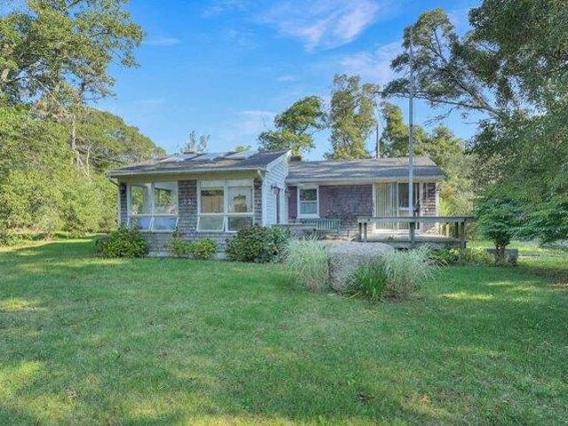 4 bedroom, Vineyard Haven MA 02568 104788735